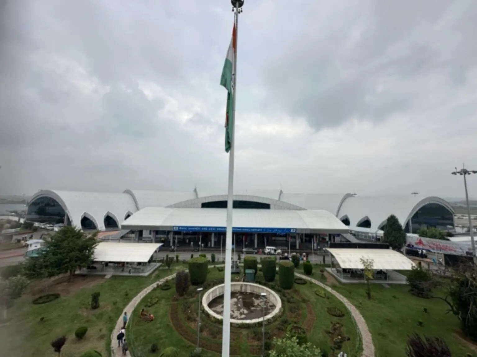 Srinagar Airport announces partial runway - Inside Kashmir